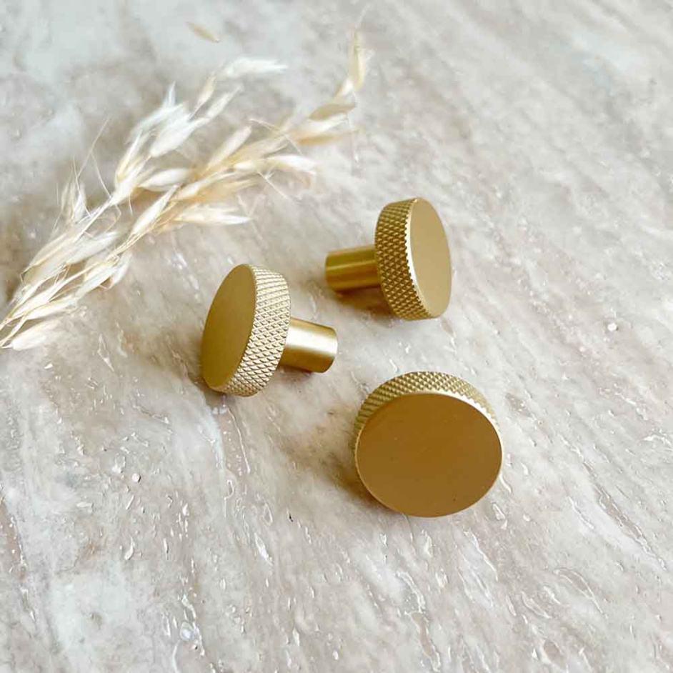 Knop Flat - Messing | Beslagonline.dk